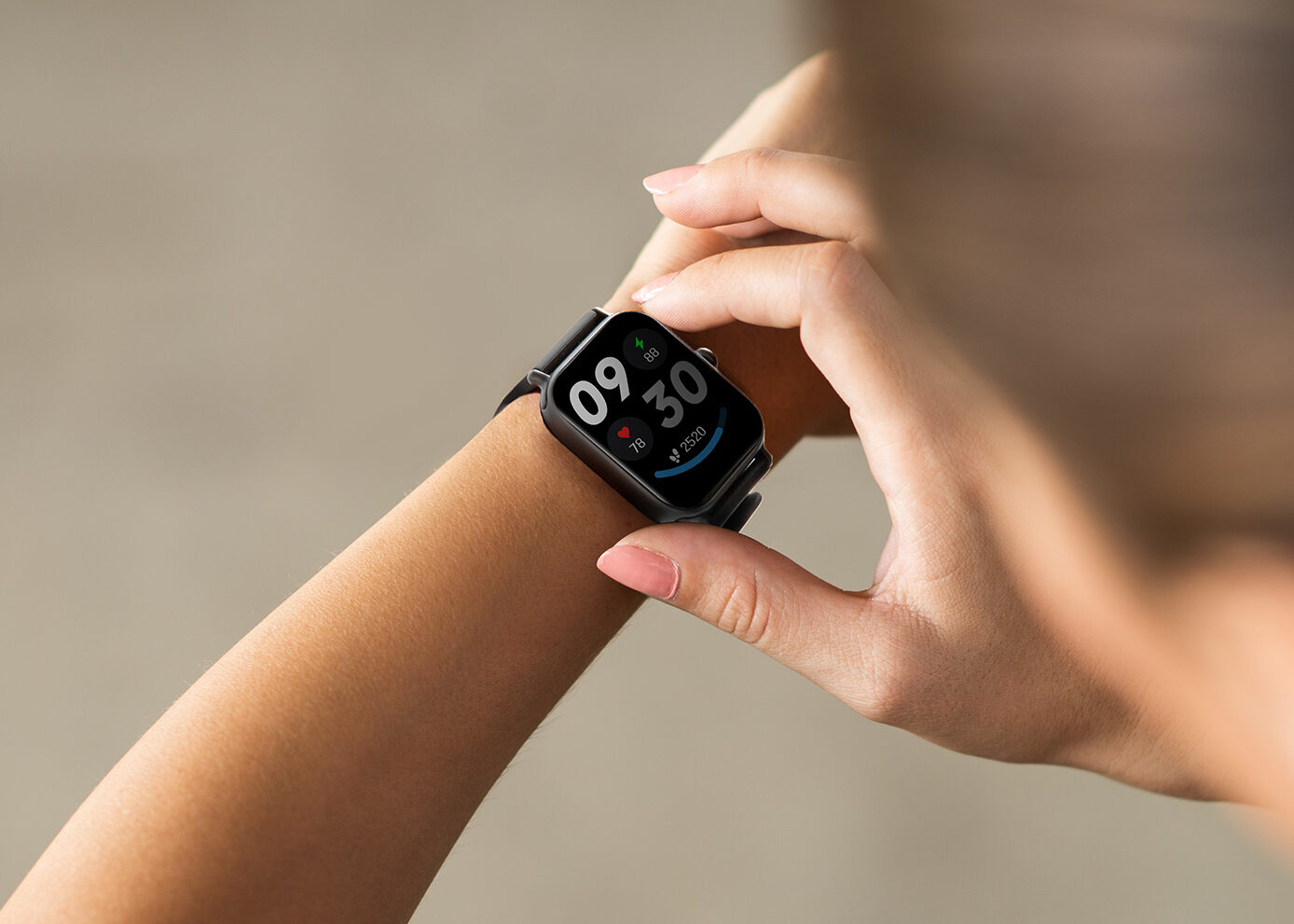 How to Use a Smart Watch to Train Smarter - Runmefit