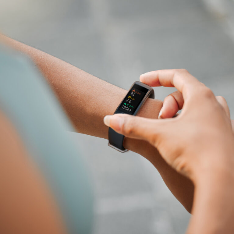 Cómo usar un reloj inteligente para entrenar de forma más inteligente ...